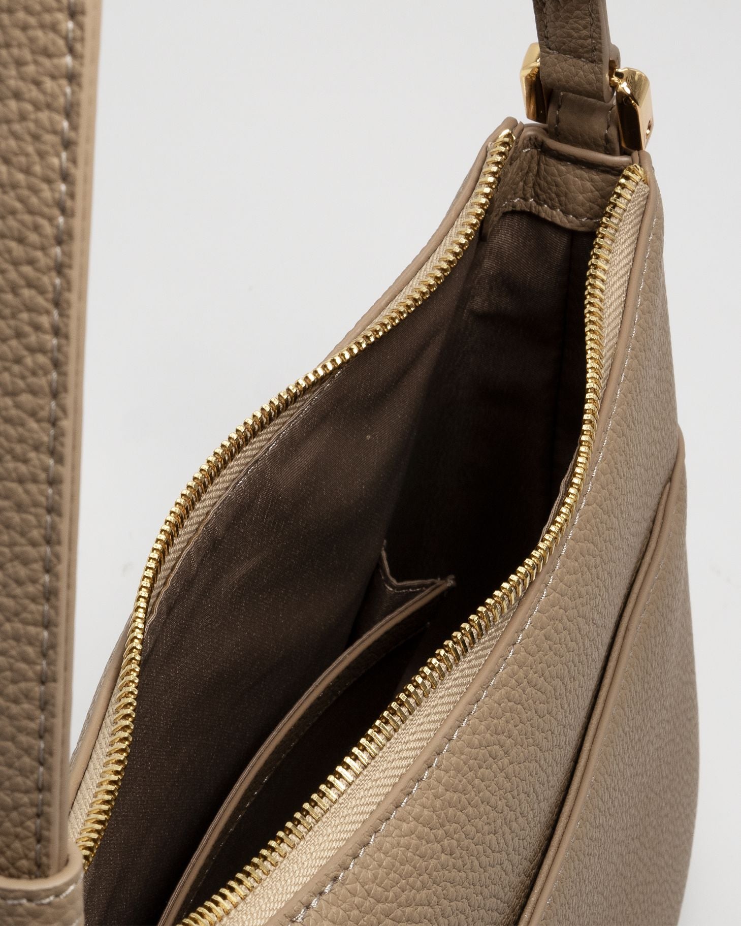 Sahara Shoulder – Tocco Toscano Thailand